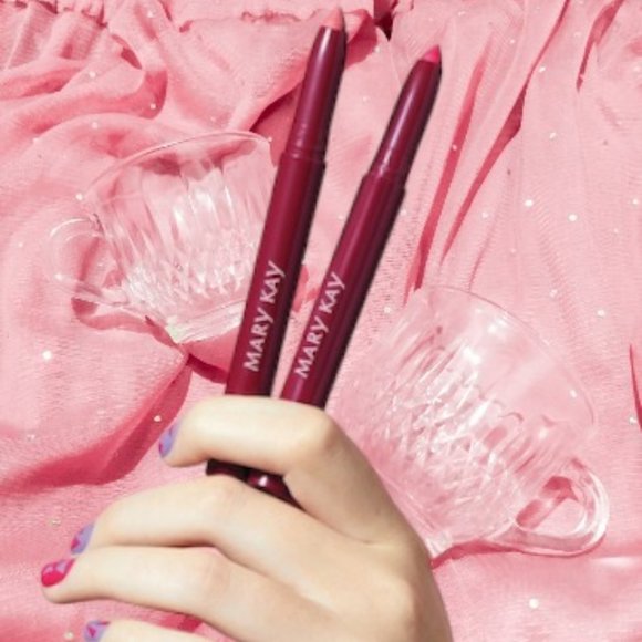 Mary Kay | Makeup | Mary Kay Limited Edition Velvet Lip Crayon Pink ...
